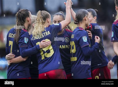 ROTTERDAM 06 11 2022 Varkenoord Azerion Eredivisie Vrouwen Feyenoord Ajax Women Season