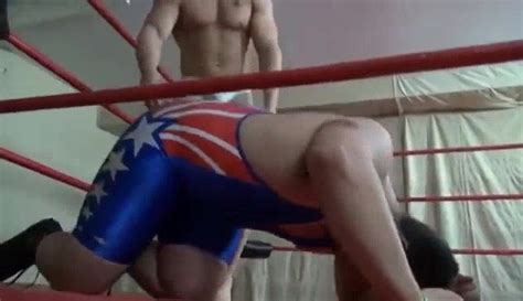 Big Vs Smaller Wrestling