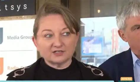 Екшън след срещата ГЕРБ КНСБ Истерична жена нападна Сачева