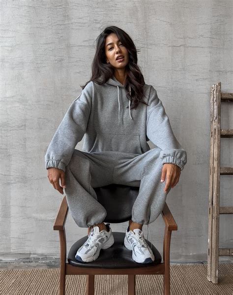 Джогери зимові з начосом оверсайз з мякої тканини сірий меланж купити в Києві Штани