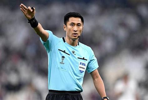 以马宁为主裁的中国裁判组将吹罚世俱杯，如顺利将吹世界杯