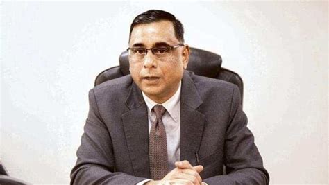 Eesl Executive Vice Chairperson Saurabh Kumar Resigns Company Business News