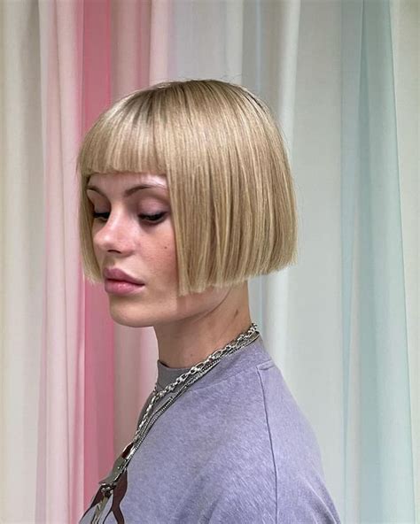 40 Cool Blonde Bob With Bangs Haircuts