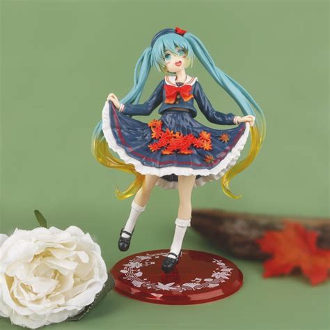 Jual Figure Hatsune Miku Mapple Leaf Shopee Indonesia