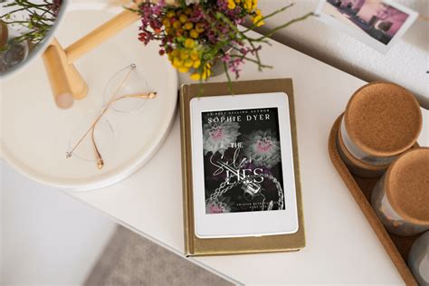 Sophie Dyer Dark Romance Author Interview Li
