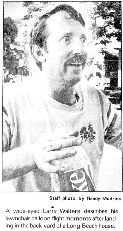 Lawnchair Larrys Epic Balloon Flight In 1982 Vintage News Daily