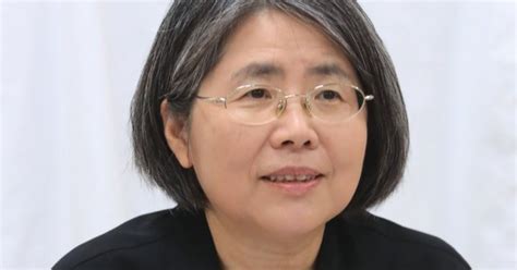 모두발언하는 김영란 위원장