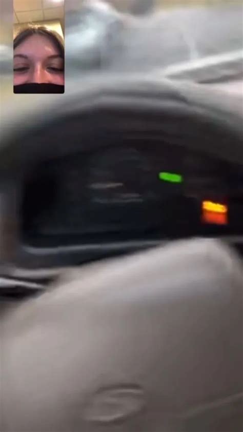 Rápido Girl Pees Her Jeans In Car Video 2 Rápido Girl Pees Her Jeans In Car Video 2
