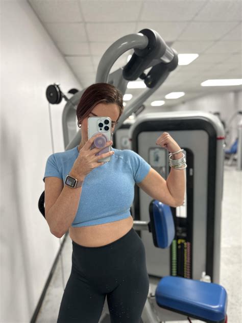 Working On These Tiny Guns R Cameltoeoriginals