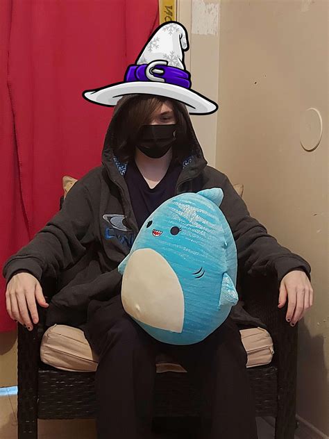 Pondering My Shorb Rwizardposting