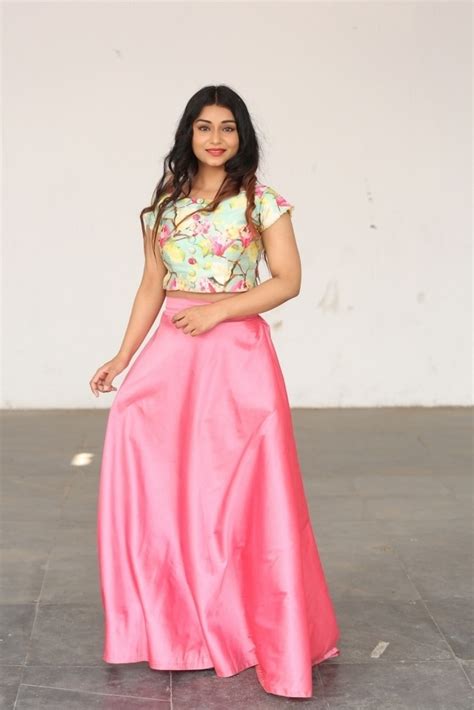 Anam Khan Latest Photoshoot Stills