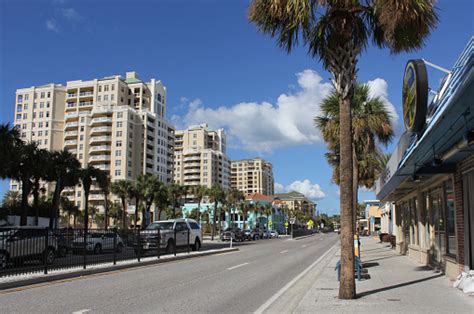 클리어워터 비치 플로리다 2024년 11월 3일 클리어워터 플로리다의 물가를 따라 건물 0명에 대한 스톡 사진 및 기타 이미지 Istock