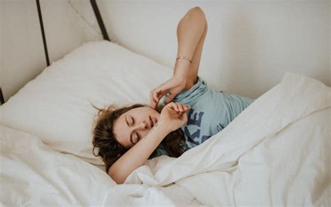 უძილობასთან ბრძოლა 8 პროდუქტი რომელიც ძილის წინ უნდა მიირთვათ რჩევები ვივიენისგან