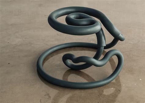 Arandalasch Unveils Loopy Chairs Made Of Metal Pipes