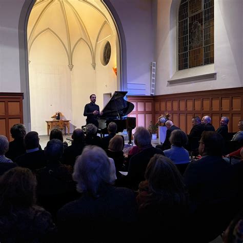 소누스아트 𝐒𝐨𝐧𝐮𝐬𝐀𝐫𝐭𝐬🇰🇷🇨🇭 바수니스트 김민주 공연소식 🌈2025 예술의전당 교향악축제에 바수니스트 김민주가 함께