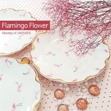 세븐핸즈 플라밍고 꽃접시 핑크 💕 골드 조합이 돋보이는 완전 대박 헐 리얼 진짜 정말 예쁜 Facebook