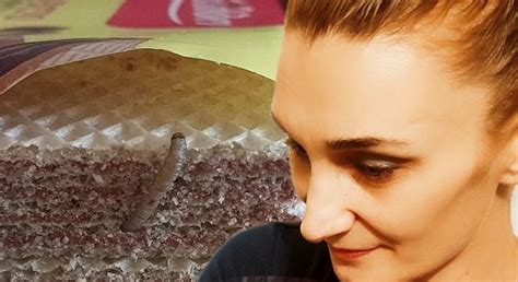 ბარამბო მომითაგეთ ხორციან ვაფლზე ინტერნეტში შემზარავი კადრები ვრცელდება