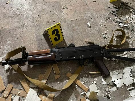У Дніпрі військовий підірвав 3 гранати і відстрілювався від ...