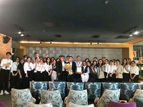 Kpmg The Power Of Networking For Graduate Success Minh Quang Tran