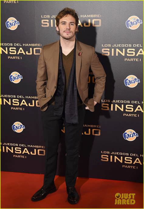 Sam Claflin Doesnt See Himself As A Sex Symbol Photo 3240071 Sam Claflin Photos Just Jared