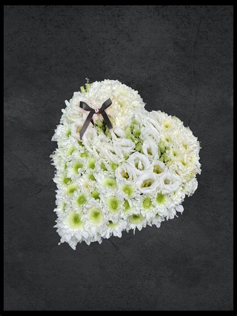 Venac Puno Srce Cveće Za Groblje