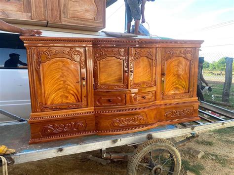 ស្តុកថ្មីសាច់ឈើស្អាតកប់ក្រាស់ក្រាស់ ទេវី លក់គ្រឿងសង្ហារឹម