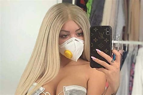 10 θηλυκά του covid γυμνά μόνο με τη μάσκα τους video Bodies