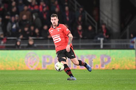 Stade Rennais Baptiste Santamaria Taille Les Jeunes Du Club Foot Sur 7