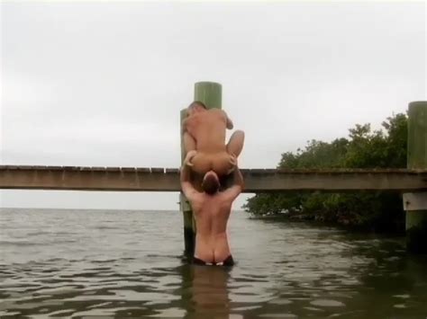 Men Island 2 Water 24