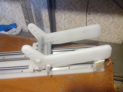 Continuos Passive Motion Device For Knee Recovery