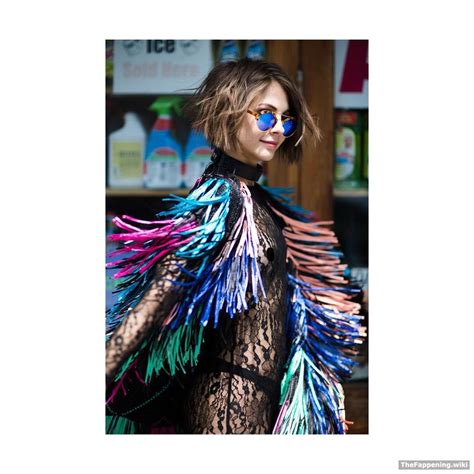 Willa Holland Nude Pics Vids The Fappening