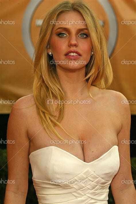 Kelli Garner Stock Editorial Photo © S Bukley 17430115
