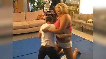 GIRL GIRL Amazon Isis