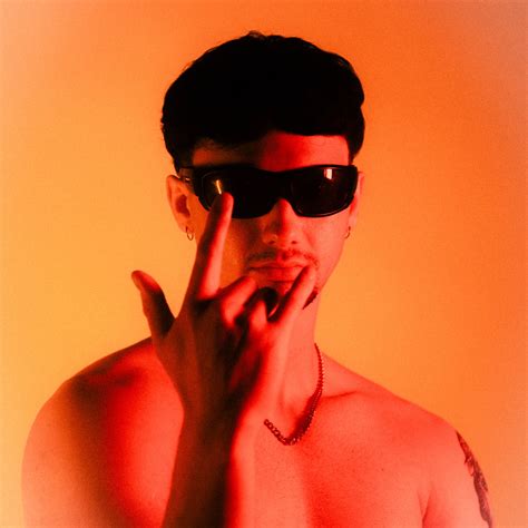 Alx Ie · Artist Profile