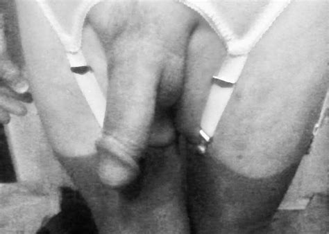 Any Willing Lips Pussy Or Mouth Or Asshole Out There Female Only Please Pic