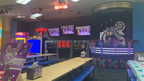 One Last Look At The Studio C Animatronic Chuck E Cheeses Brooklyn