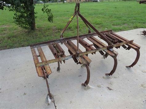 7 Shank Chisel Plow Nutt Auction