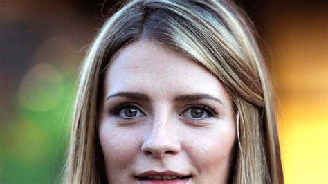 हॉलीवुड एक्ट्रेस मिस्का बार्टन का सेक्स टेप हुआ लीक Hollywood Actress