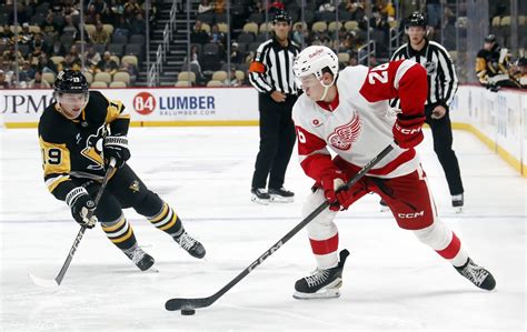 What Im Seeing From The Red Wings Detroits Young Forwards Make Their