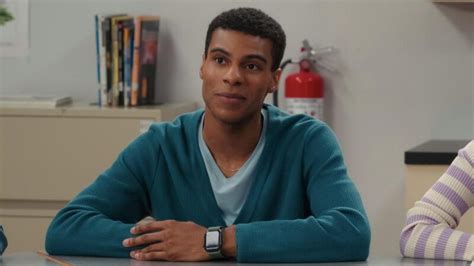 Jaylan Evans Biografia Idade Família Walter Netflix Wiki