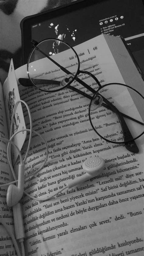 خلفيات بنات سوداء