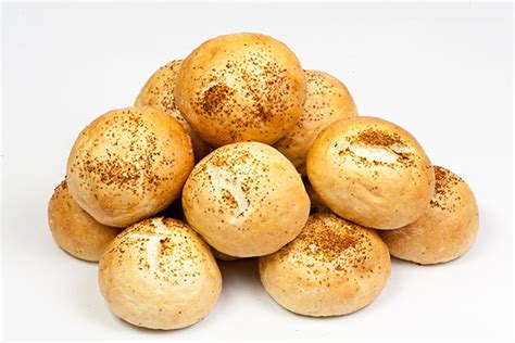 Small Bread Rolls Djela N D