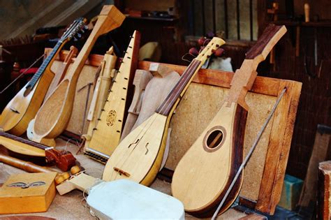 Vic Instrumentos Musicales Medievales En El Mercado Medie Flickr