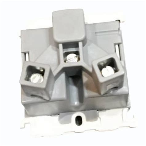 6 Amp Polycarbonate Legrand 3 Pin Modular Socket White At ₹ 255 Piece In Bengaluru