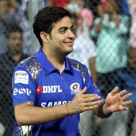 Mukesh Ambani And Nita Ambani Buy Most Expensive Team In Cricket League