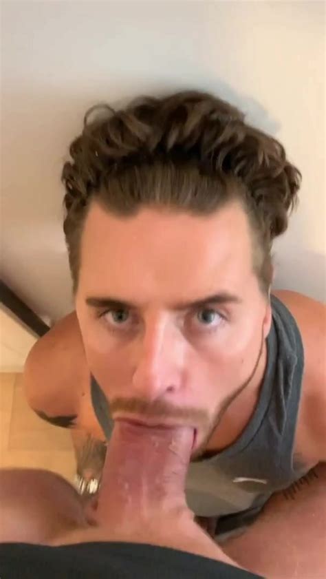 Only The Best Can Suck This Beer Can Thisvid Com En Anglais