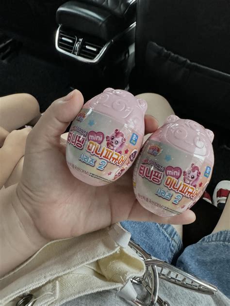 사랑의 하츄핑보고 받은 건데 얘네 모야 나도 모르고 딸도 몰라 그나저나 나랑도 친구하자 나는 대전 사는 초보맘인데 애가 벌써 43개월4살 이것저것 기웃거려