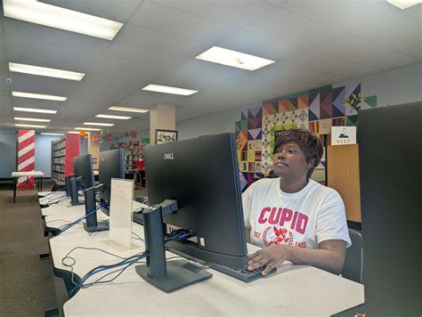 Jackson Library Offers Free Computer Classes For People Eyeing New Skills