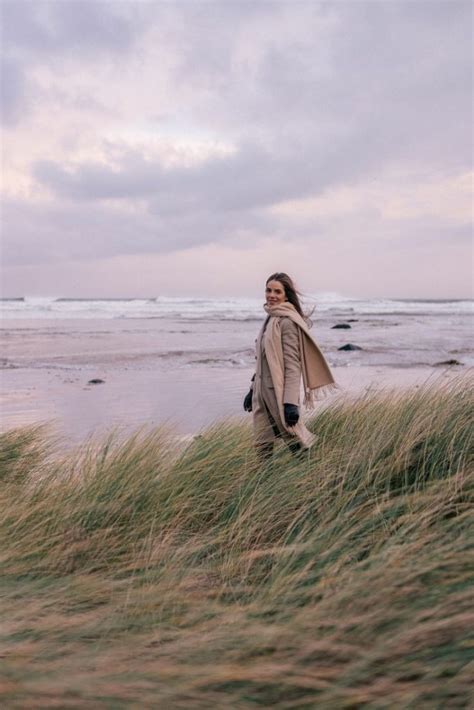 عکس دختر کنار ساحل و دریا برای پروفایل و بک گراند