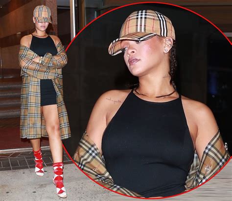 Arriba Imagen Danniella Westbrook Burberry Abzlocal Mx